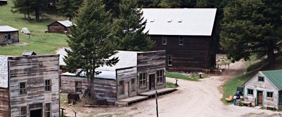 Bearmouth Chalet & RV Park | Destination Montana